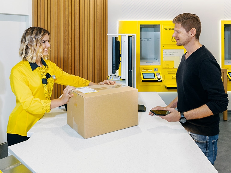 Feldpost Österreich: Senden und Empfangen - PostAG